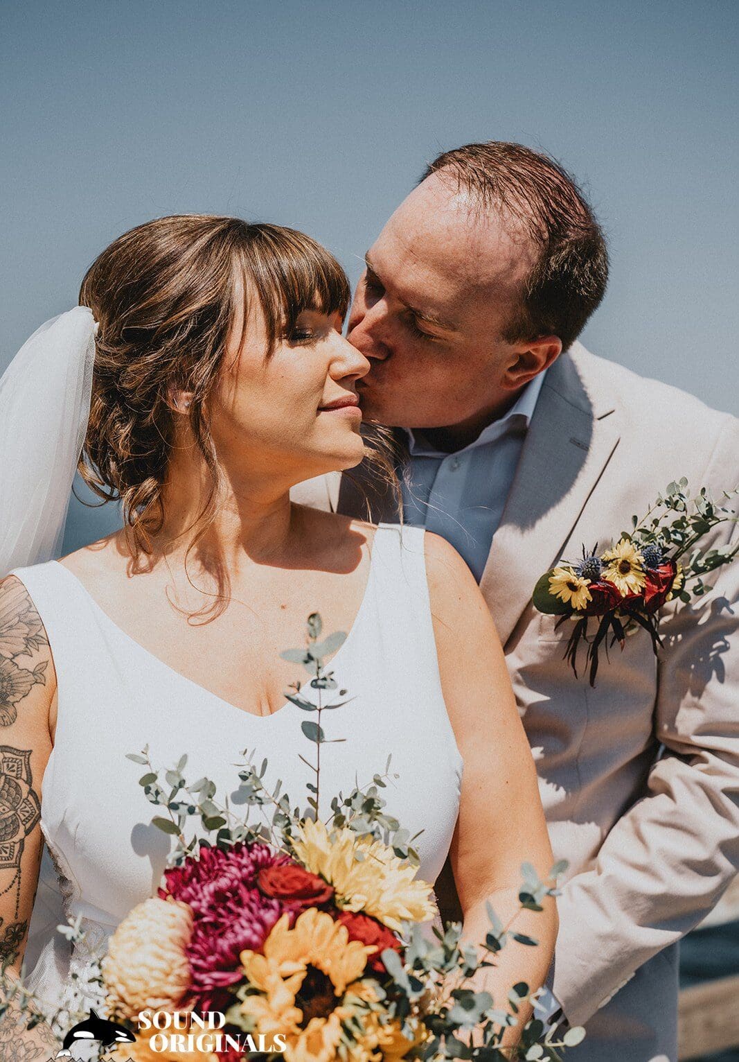 Salty's on Alki Wedding // Jennifer + Patrick | Wedding Photography & Videography Tips from Emmy ...